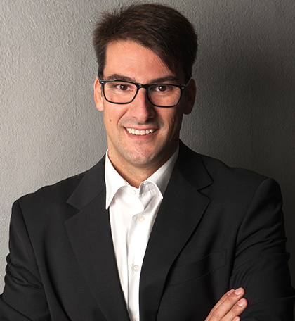 Ángel Morales – Revolution Banking
